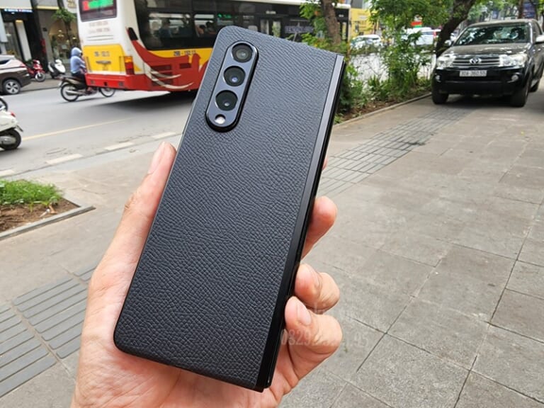Dán da cho Galaxy Fold | Z Fold 2 | 3 mặt lưng full viền khắc logo giá rẻ